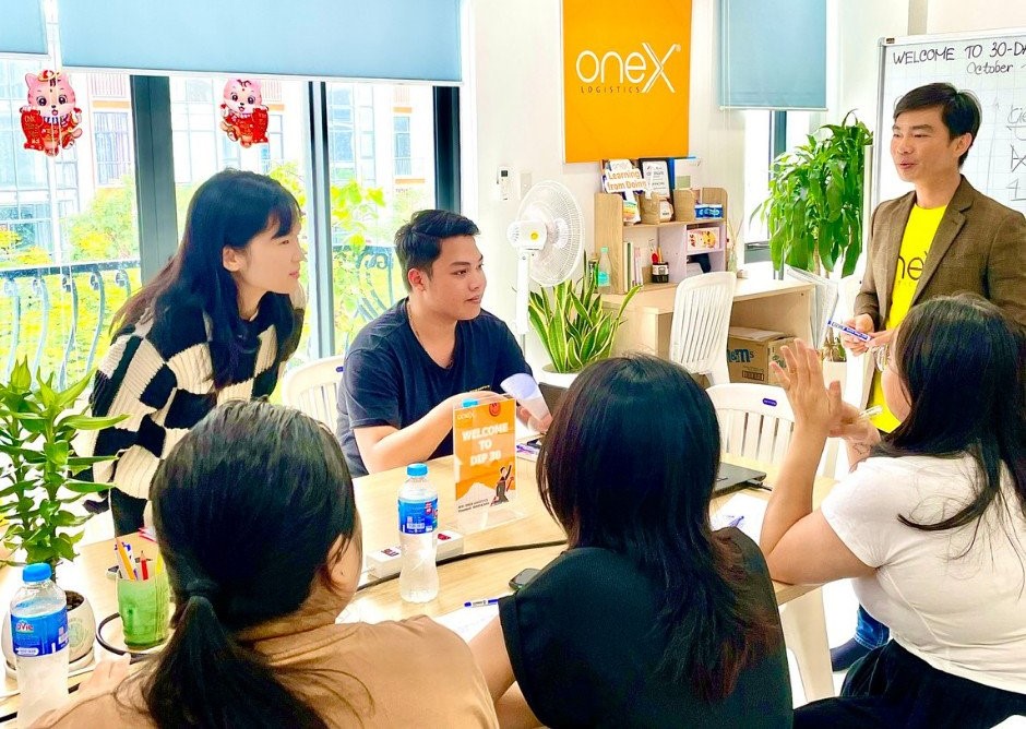 Thực tập thực tế Sales Logistics tại doanh nghiệp S-DIP – ONEX TRAINING